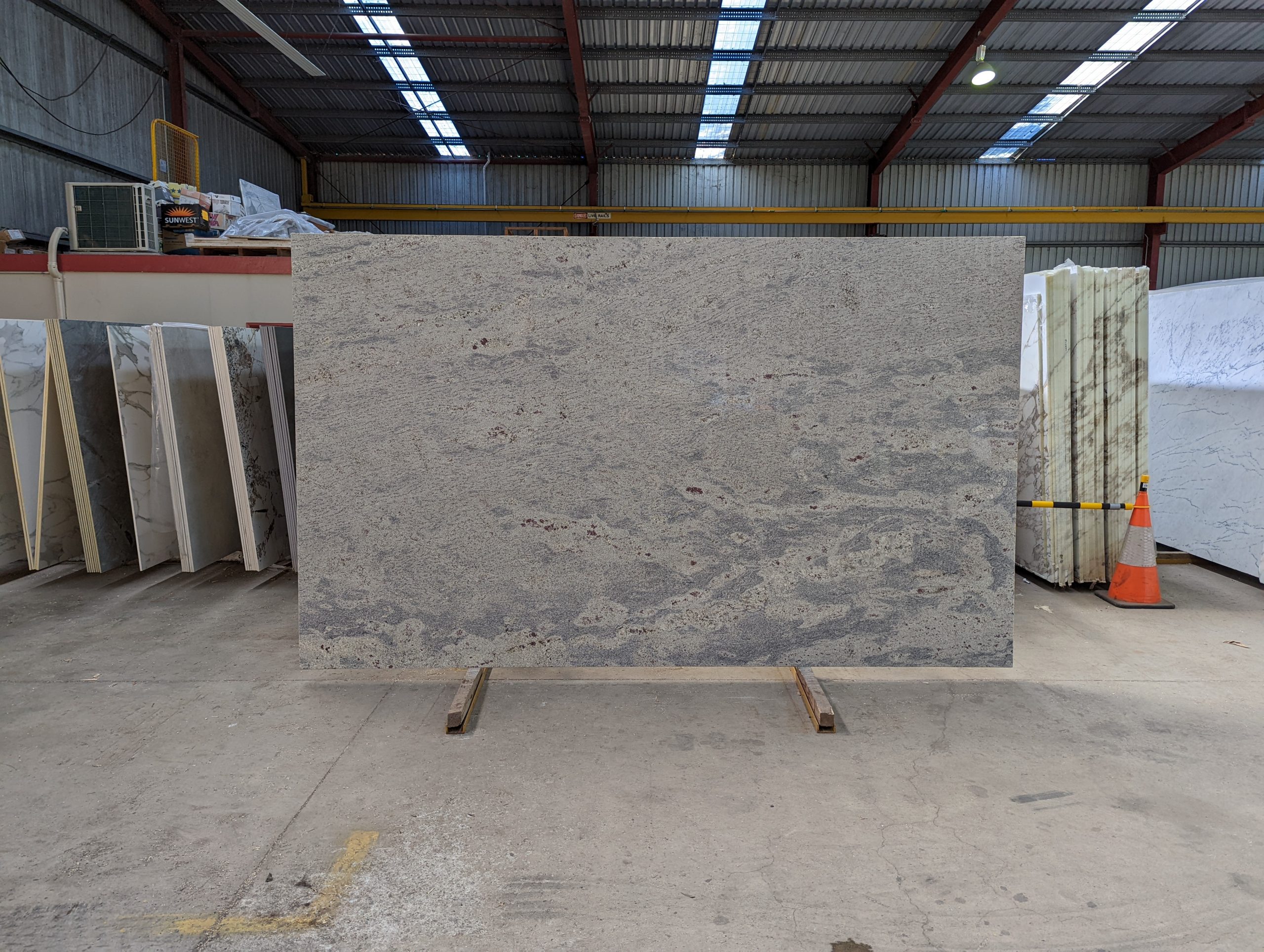 Kashmir Beige BL98 – Finestone