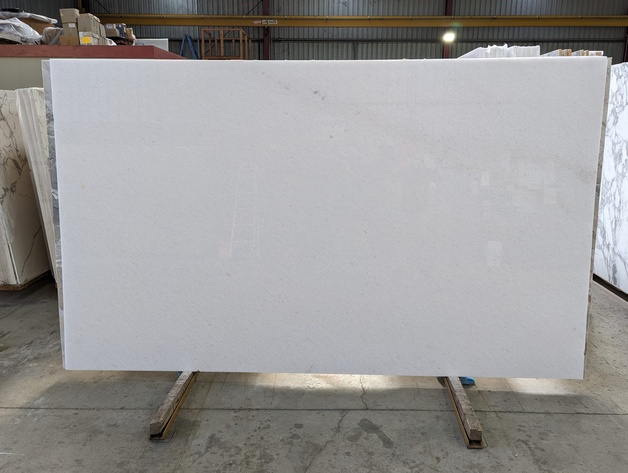 Crystal White BL9104 – Finestone