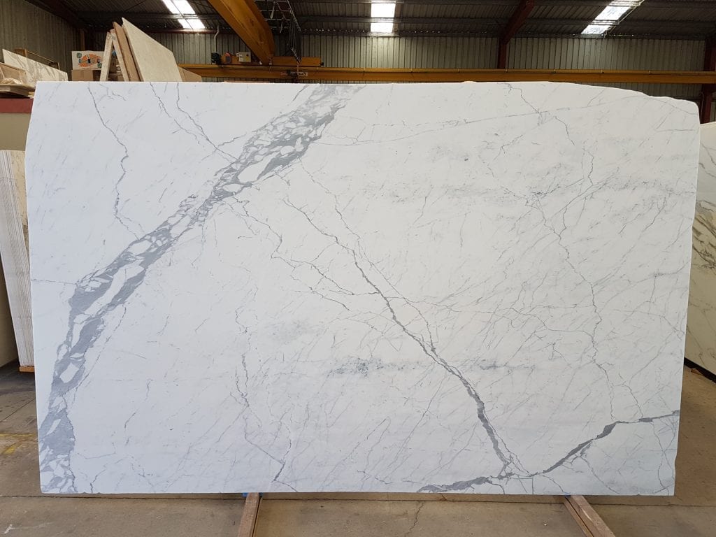 Statuario BL11119 – Finestone