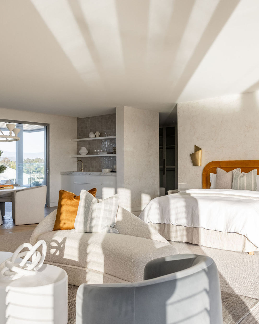 Feature Project – The Jade House – Finestone