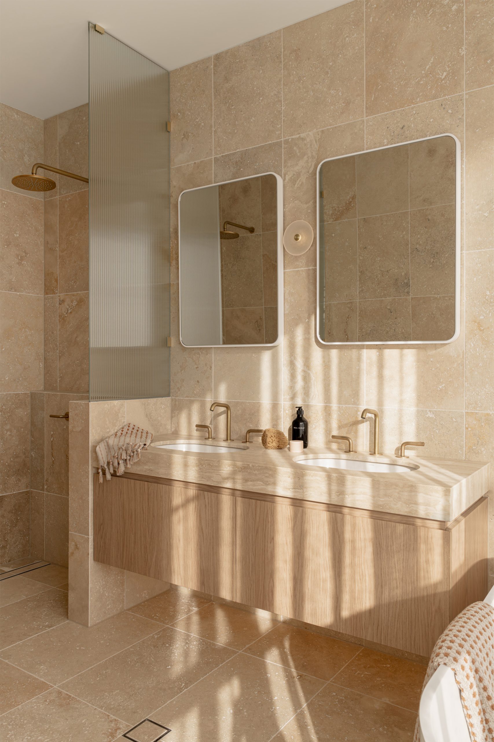 Feature Project – Cala – Finestone