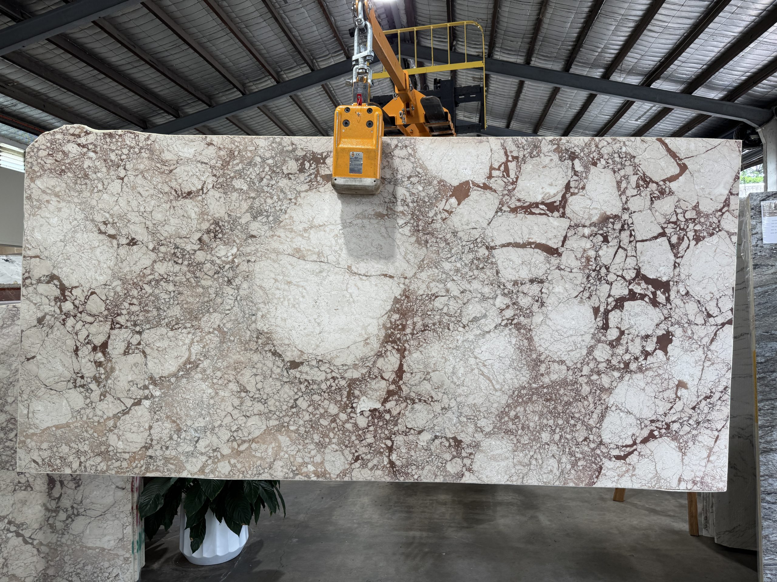 Breccia Pastello BL15080 – Finestone