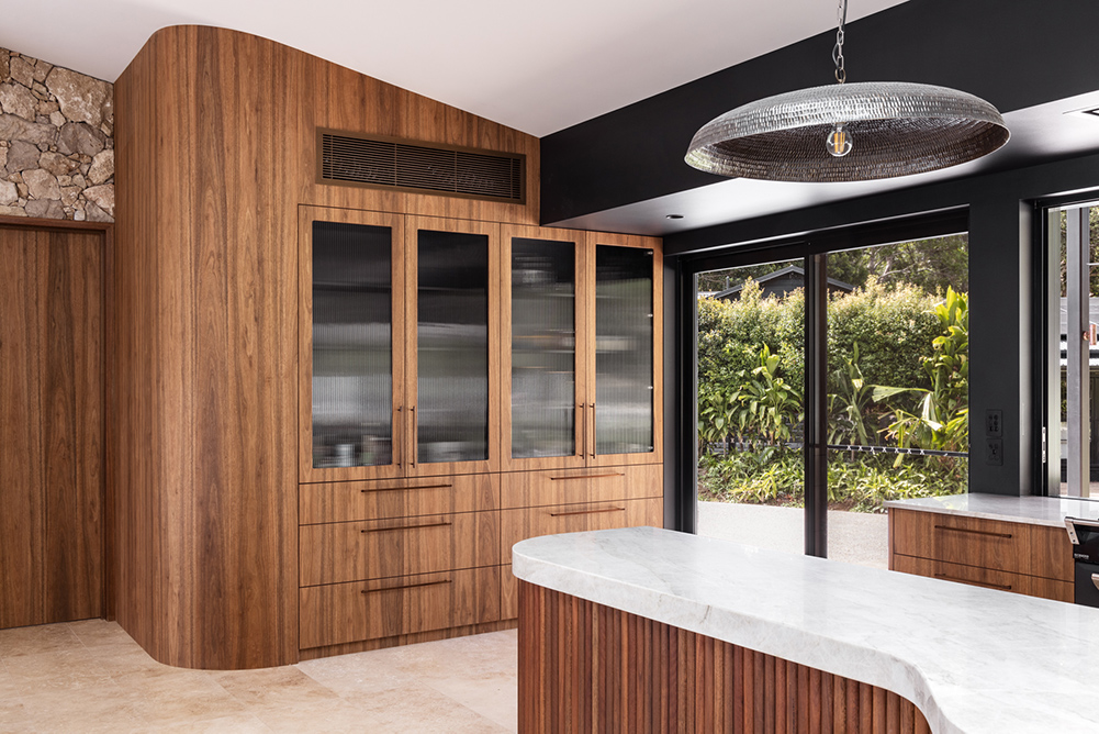 MIDDLE POCKET – Finestone