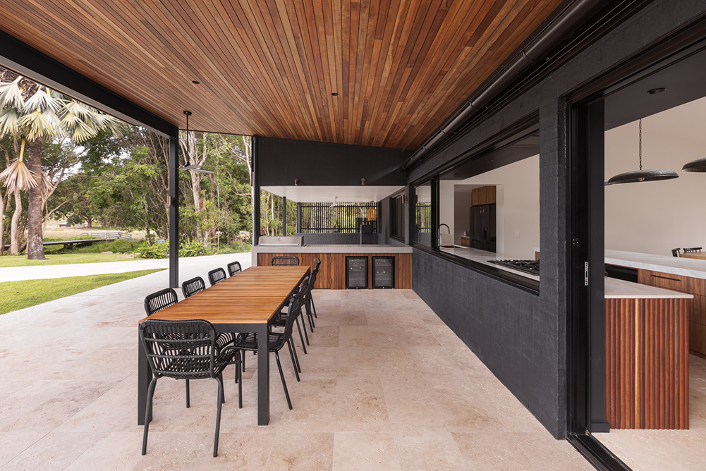 MIDDLE POCKET – Finestone