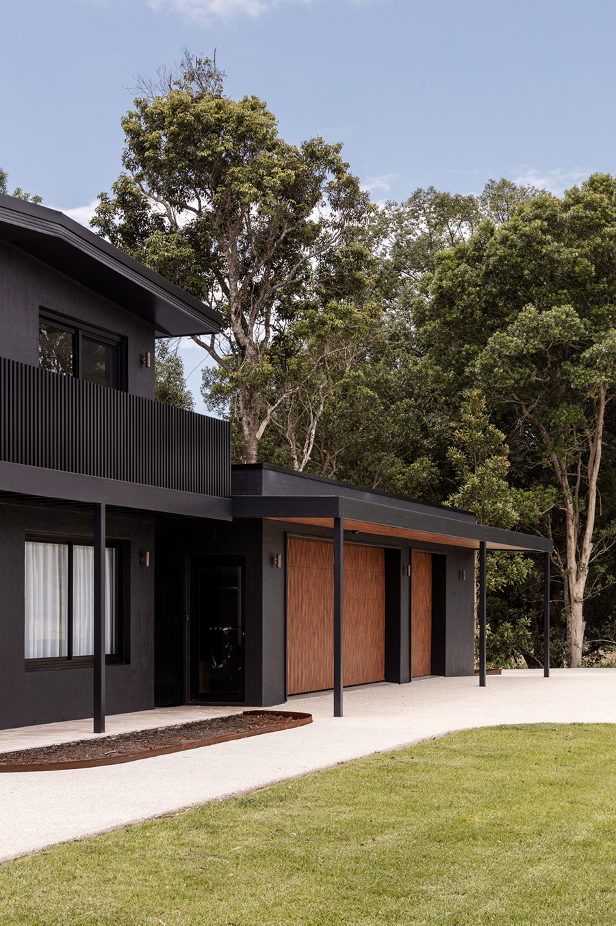 MIDDLE POCKET – Finestone