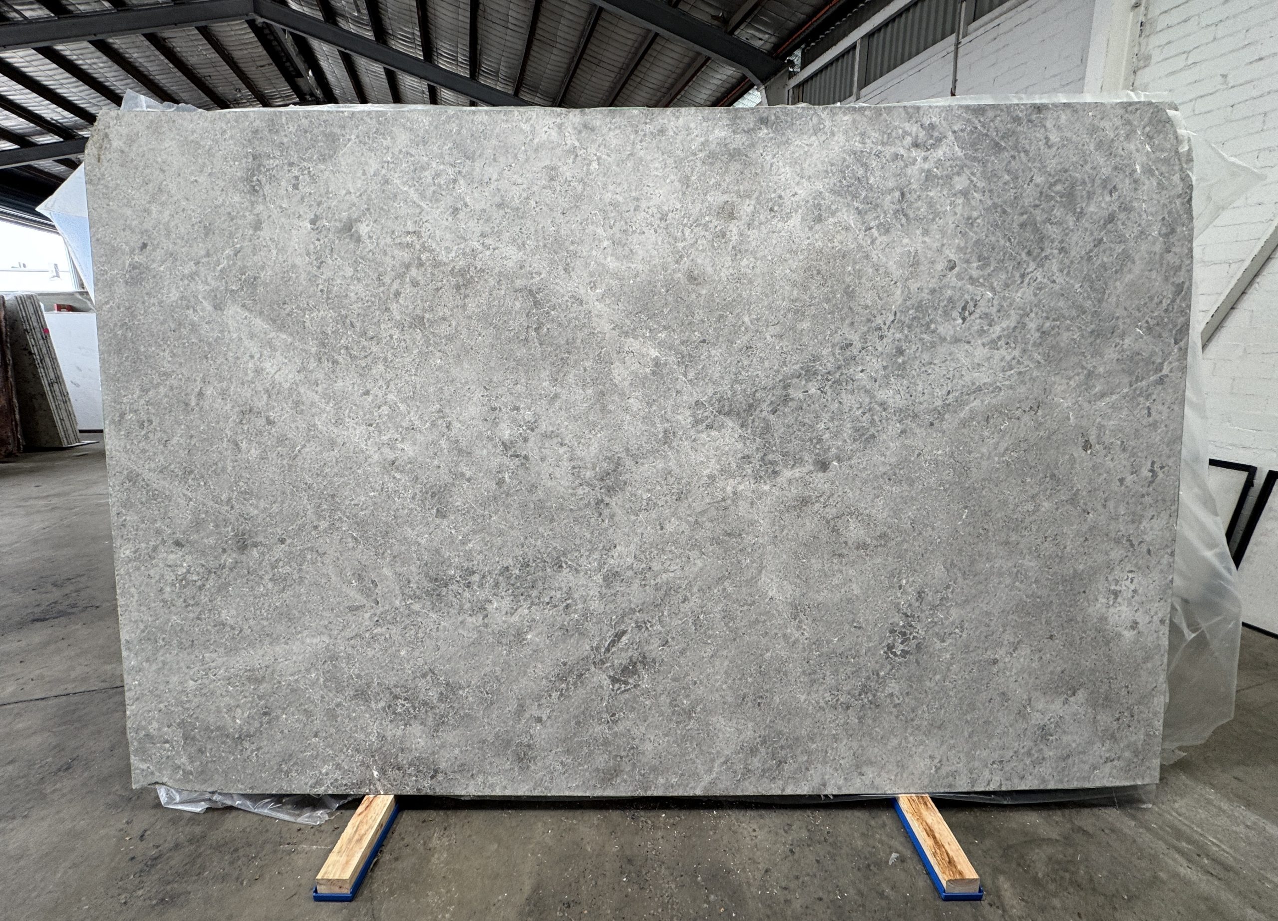 Grigio Tundra Honed BL4022 – Finestone