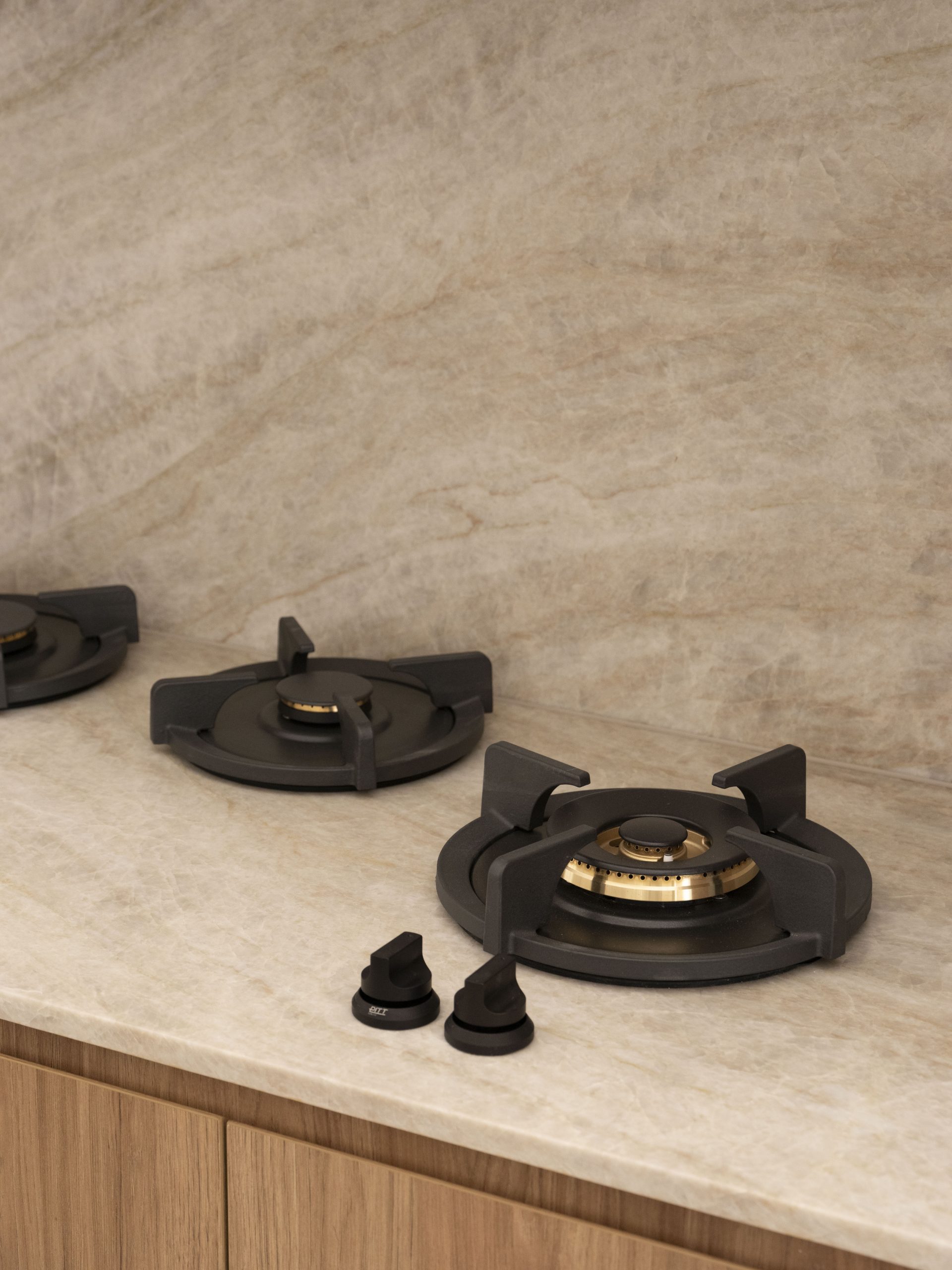 LARCH HOUSE – Finestone