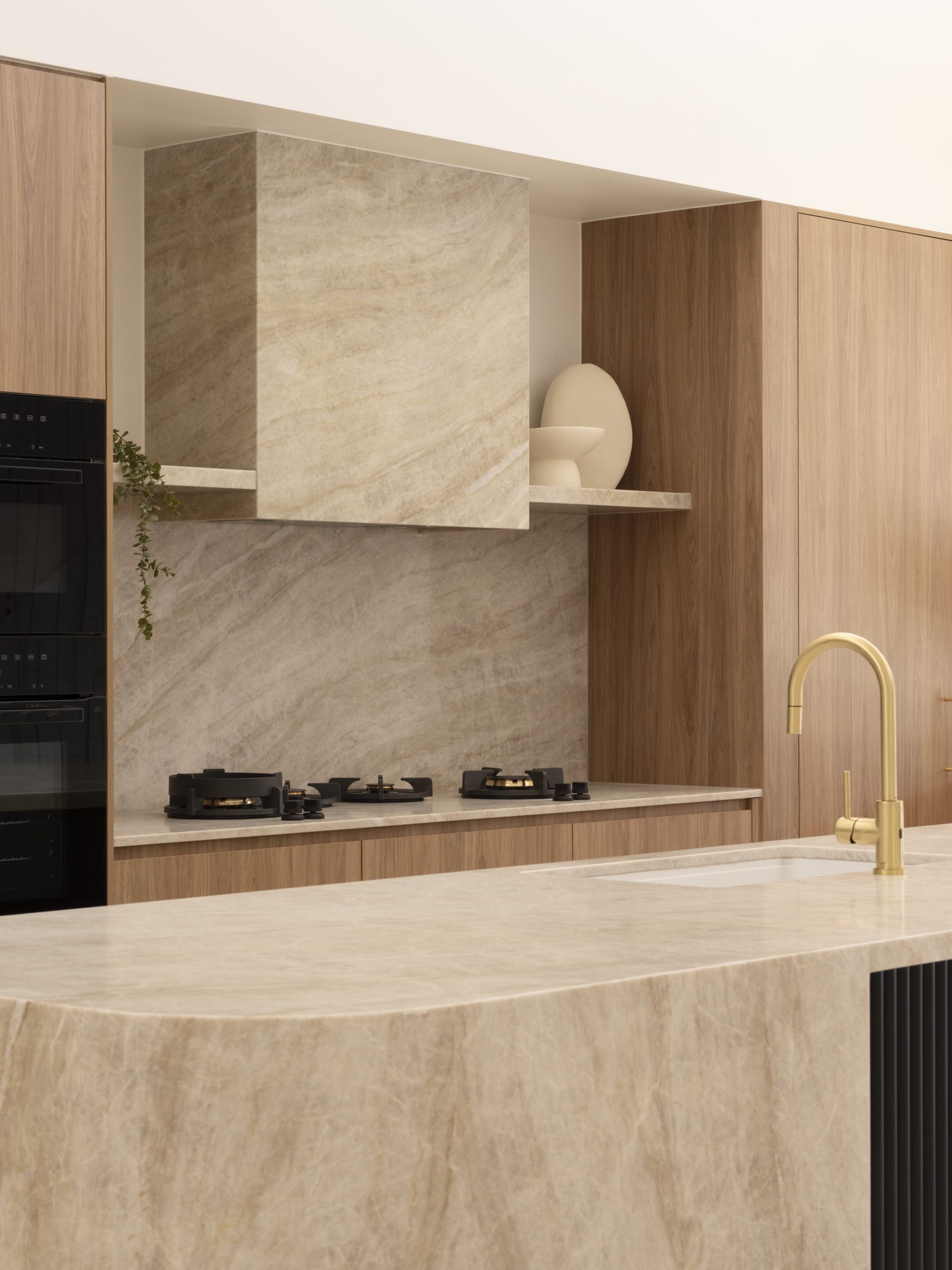 LARCH HOUSE – Finestone