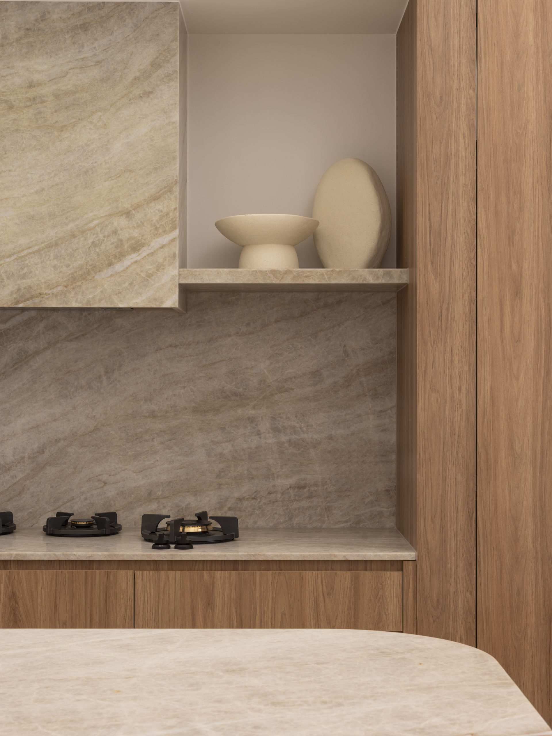 LARCH HOUSE – Finestone