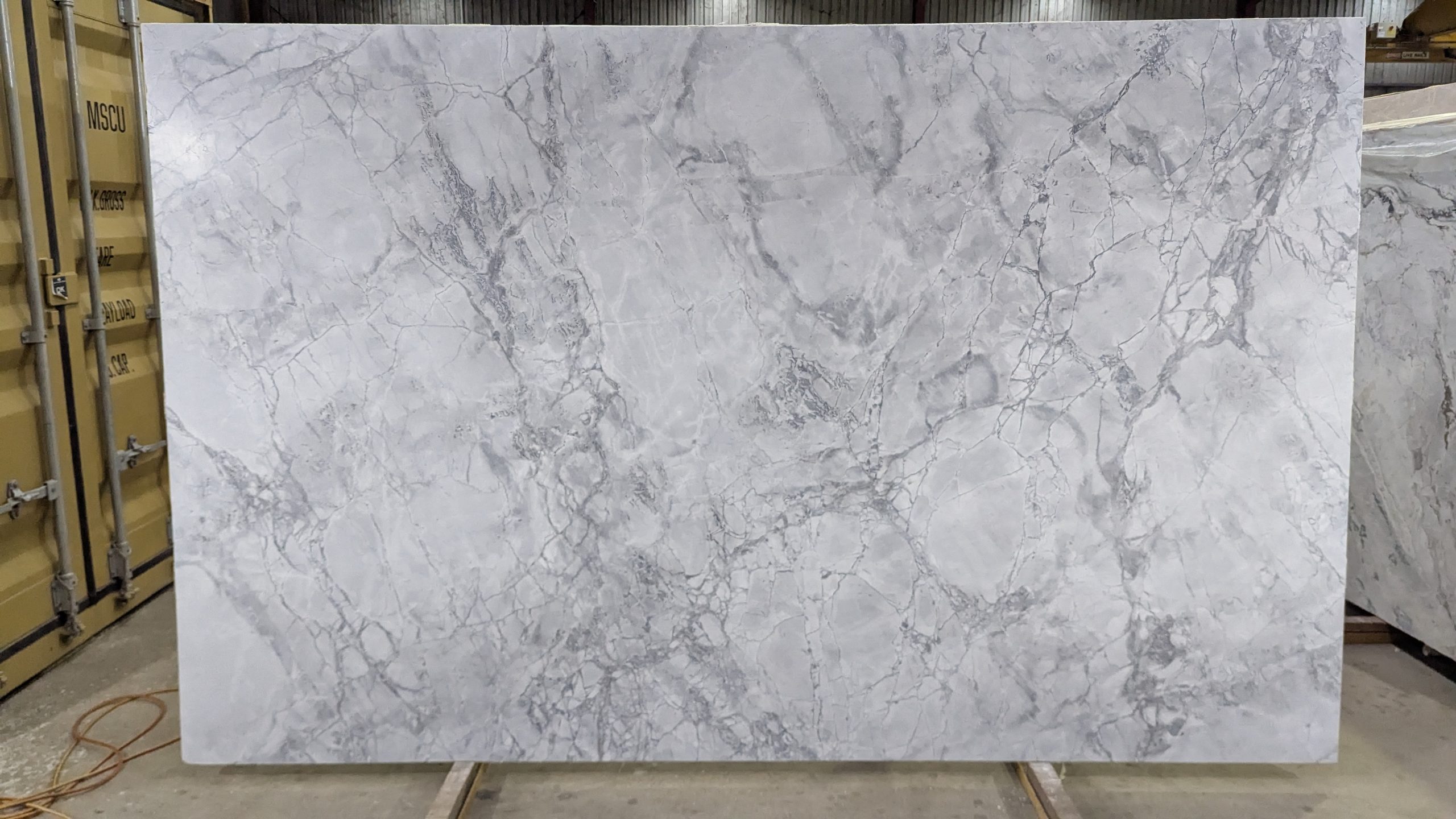 Super White 20mm LF BL52589 – Finestone
