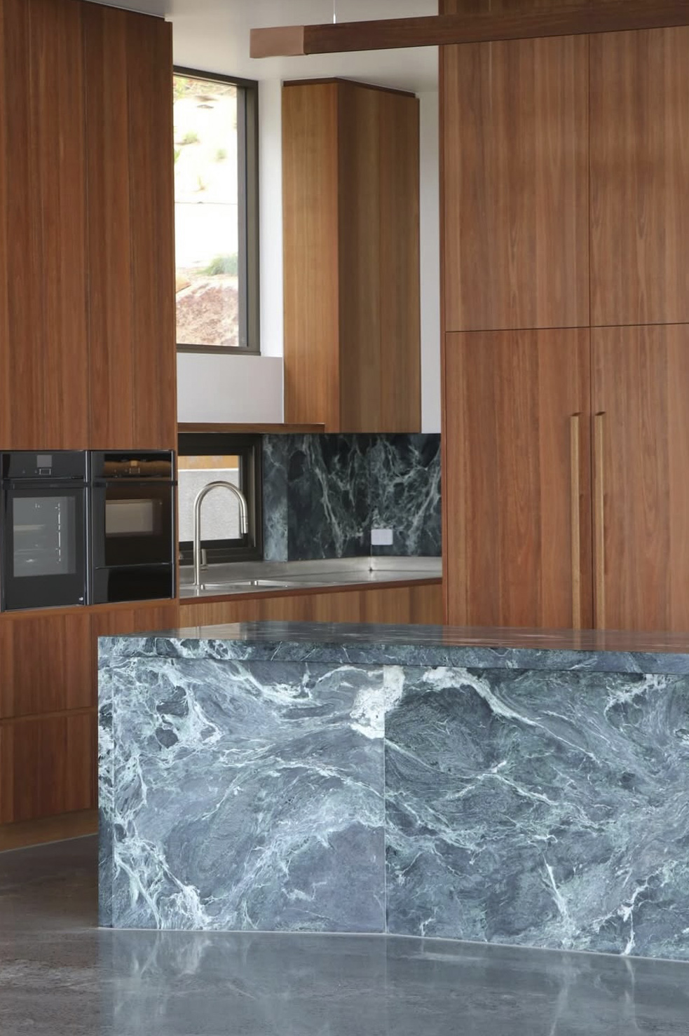 CAPE HOUSE – Finestone