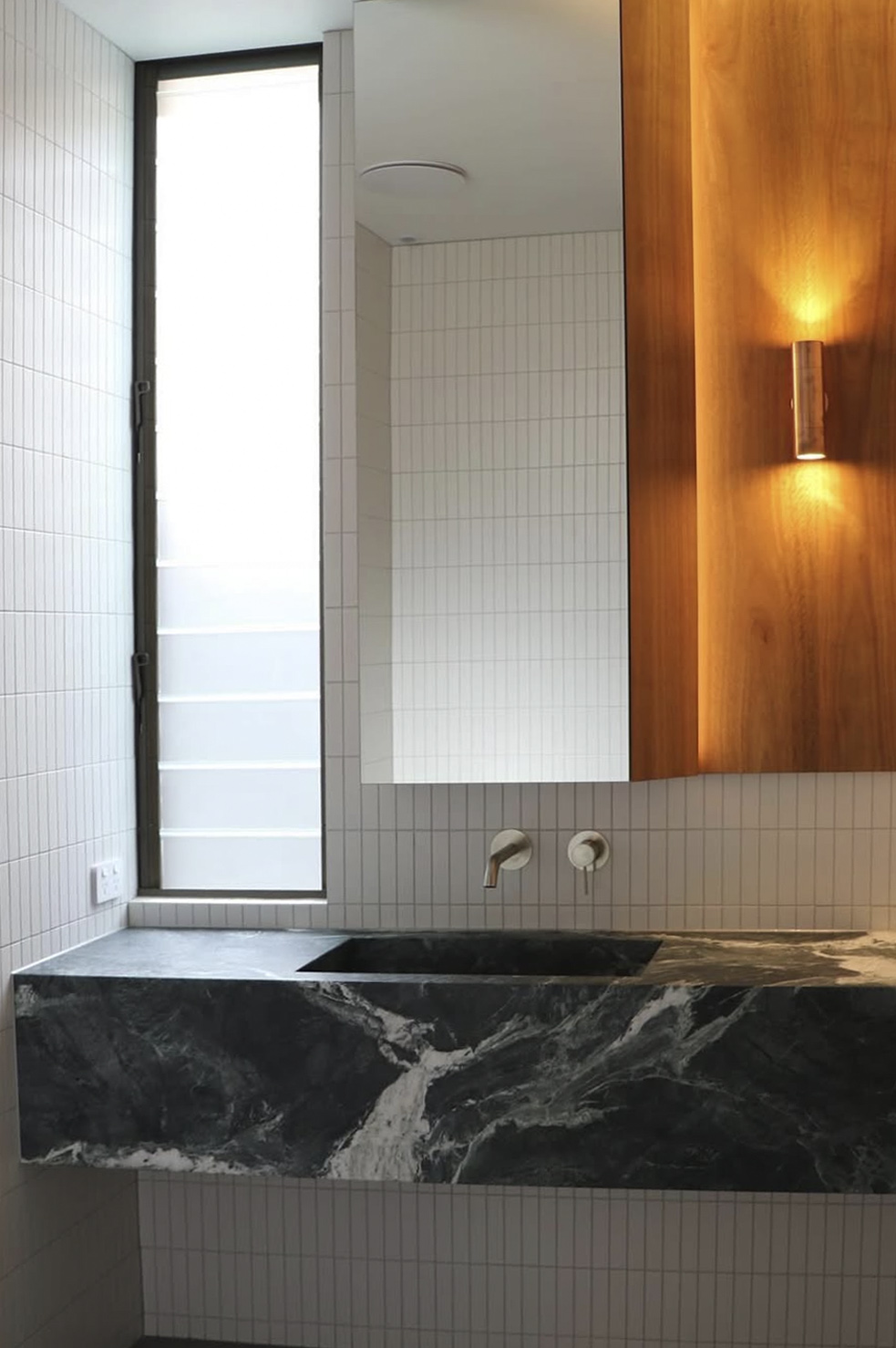 CAPE HOUSE – Finestone