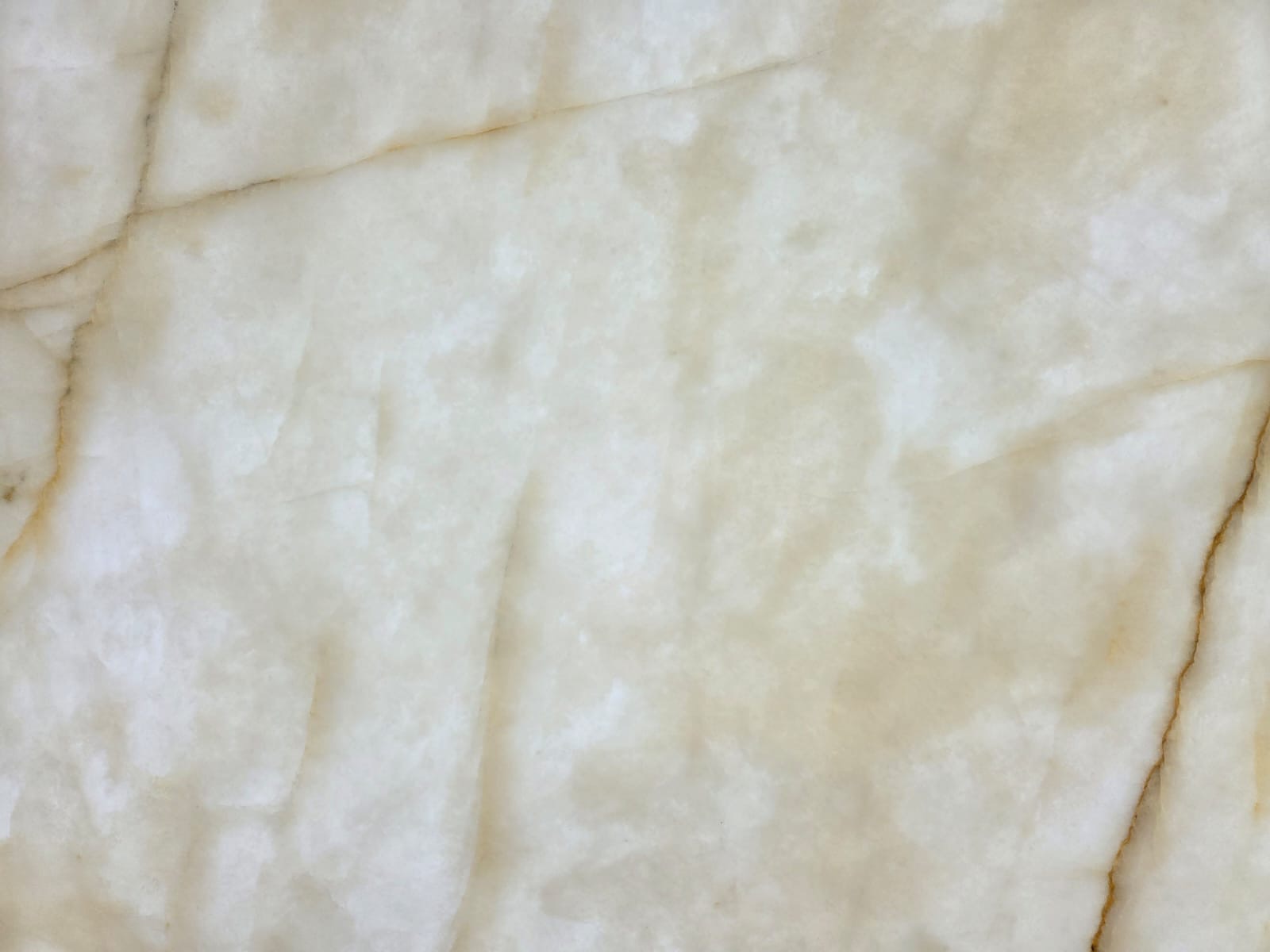 Cristallo Honed & Polished 20mm BL833 – Finestone